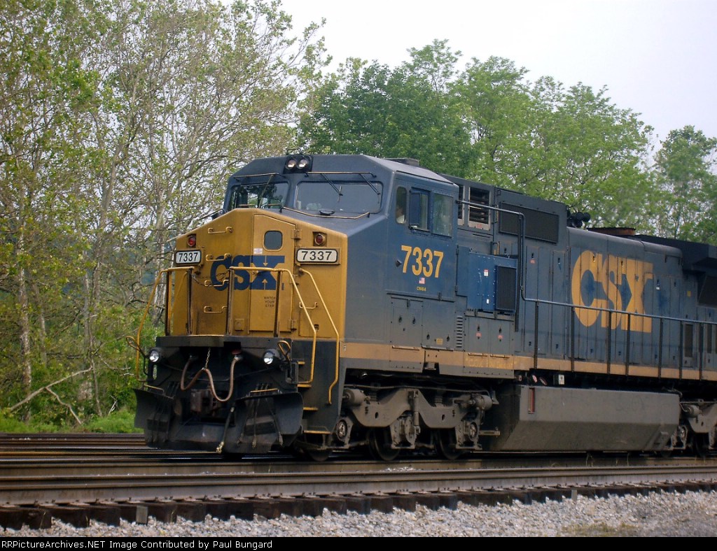 CSXT 7337 C40-8W